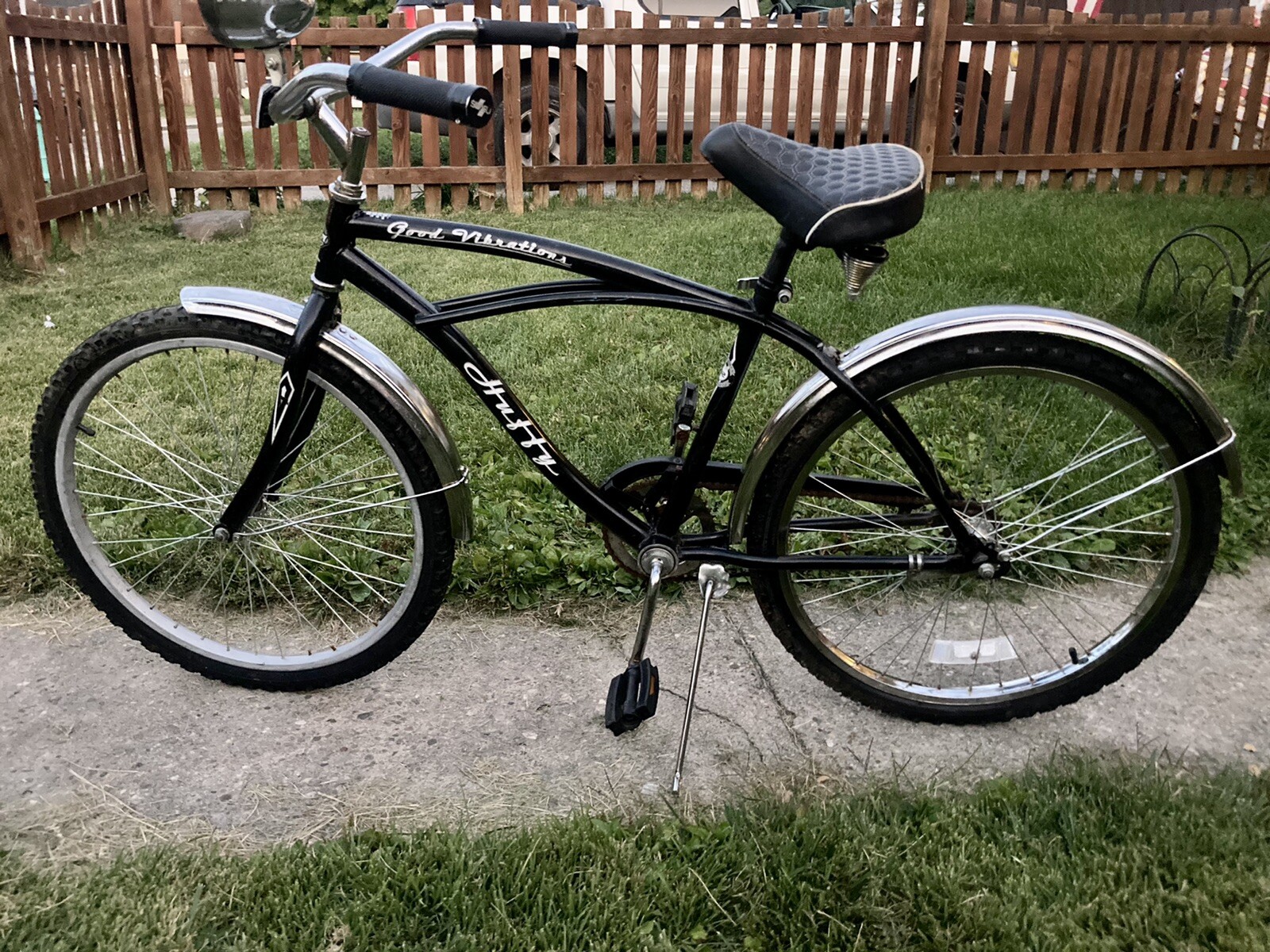 Vintage reproduction Huffy Good Vibrations Bicycle With Original ...