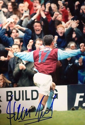 STEVE JONES - WEST HAM FOOTBALLER - SUPERB SIGNED COLOUR PHOTOGRAPH | eBay