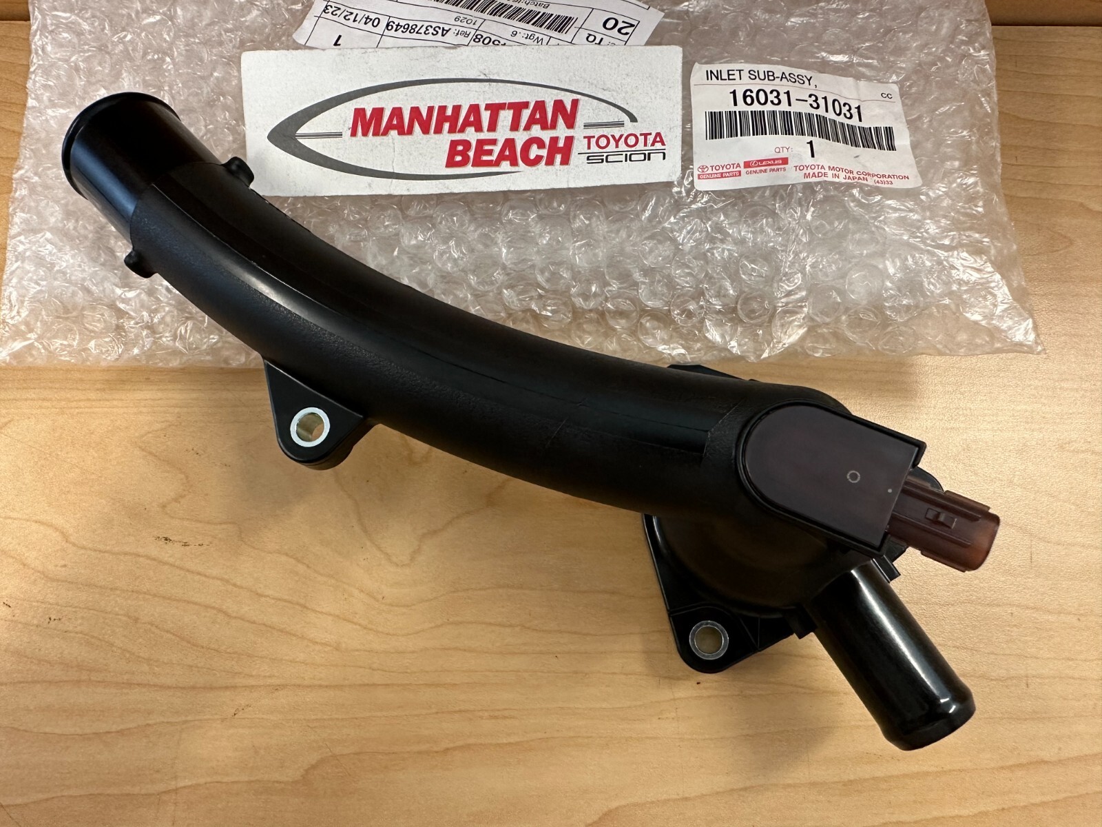 NEW Genuine TOYOTA THERMOSTAT with housing 16031-31031 3.5L engines ...