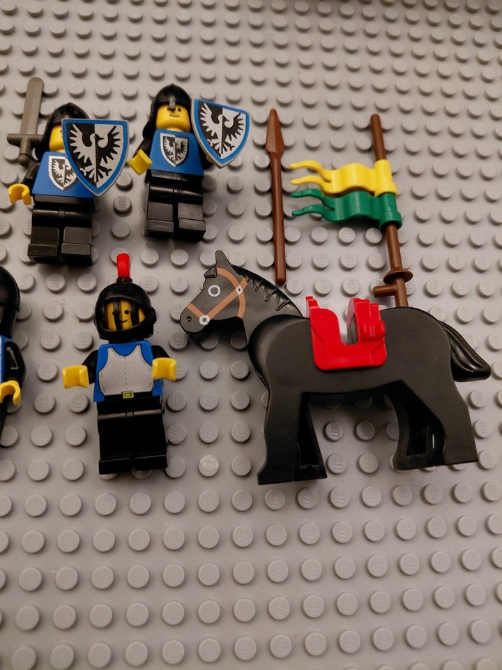 Lego Vintage Black Falcon Castle Knights Minifigures X5 Bundle | eBay UK