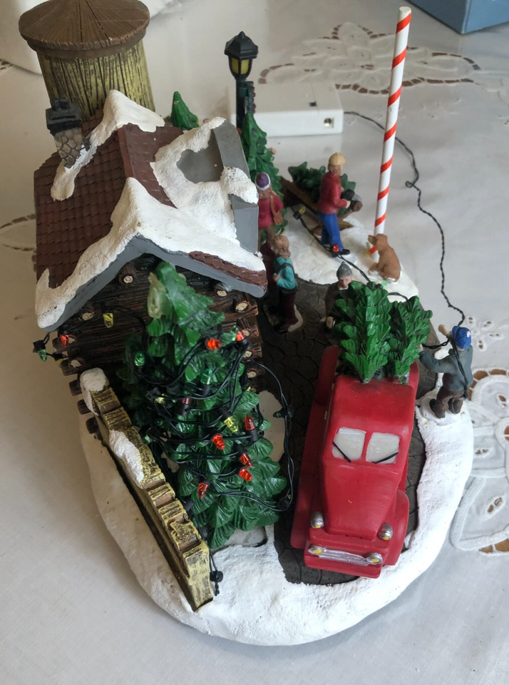 CAROLE TOWNE Musical Lighted Connor Christmas Tree 0672905 Decorative ...