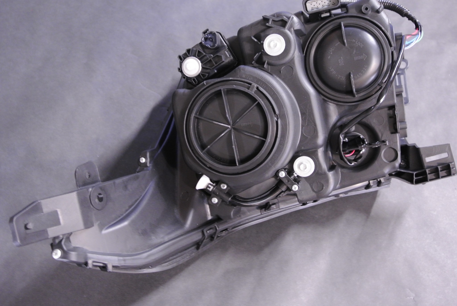 Headlamp Assembly Left Driver Side Fit 2010-2016 Cadillac SRX 22853872 ...