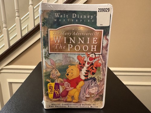 Walt Disney Masterpiece VHS - The Many Adventures of Winnie the Pooh ...