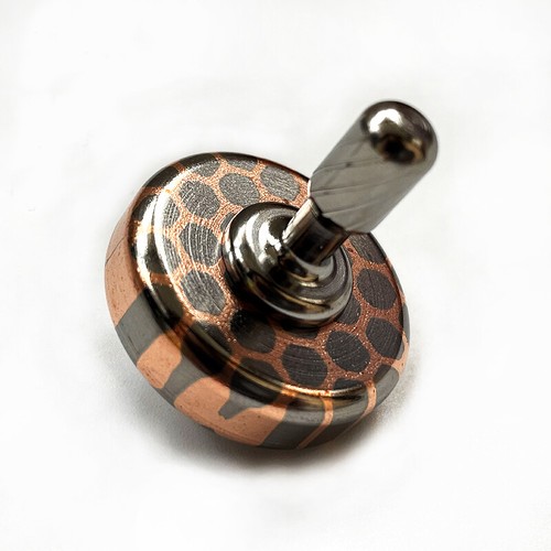 Titanium+Superconducting Hand Twisting Spinning Top Gyro Gyroscope ...