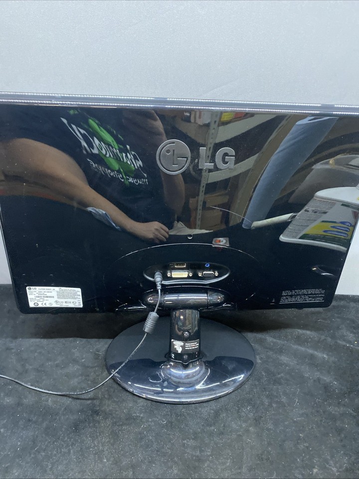 LG Flatron E2250 V LED High Res. LCD Tv Works Great No Remote ! | eBay