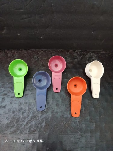 Tupperware 877 mini funnels (5 pieces) small funnels | eBay