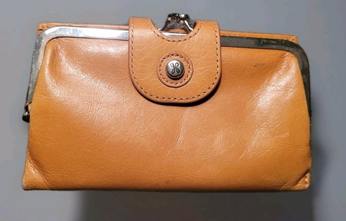 VTG.HOBO "Alice" Compact in Truffle Leather Wallet Clutch with Kisslock ...