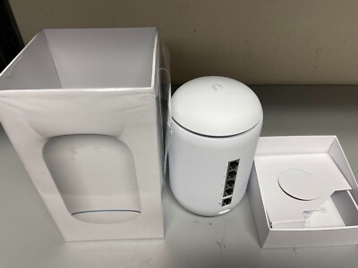 Ubiquiti Networks UniFi Dream Machine - 5 Port Wireless Router UDM-US ...