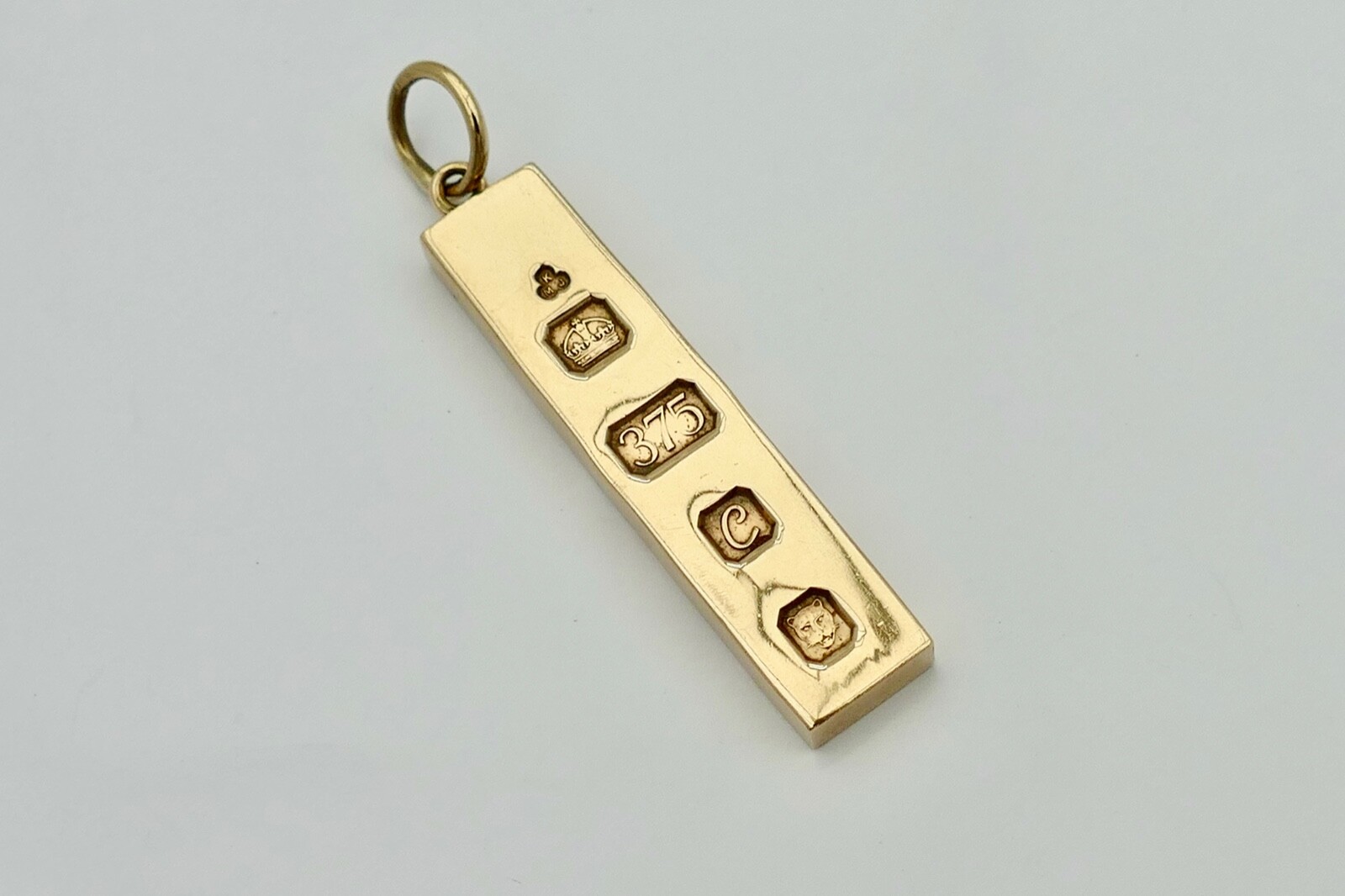 RARE QUEEN ELIZABETH II HM 9ct GOLD BAR INGOT PENDANT… - Gem