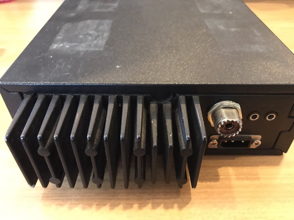 Certified Realistic HTX-100 10-Meter SSB/CW Mobile Ham Radio ...