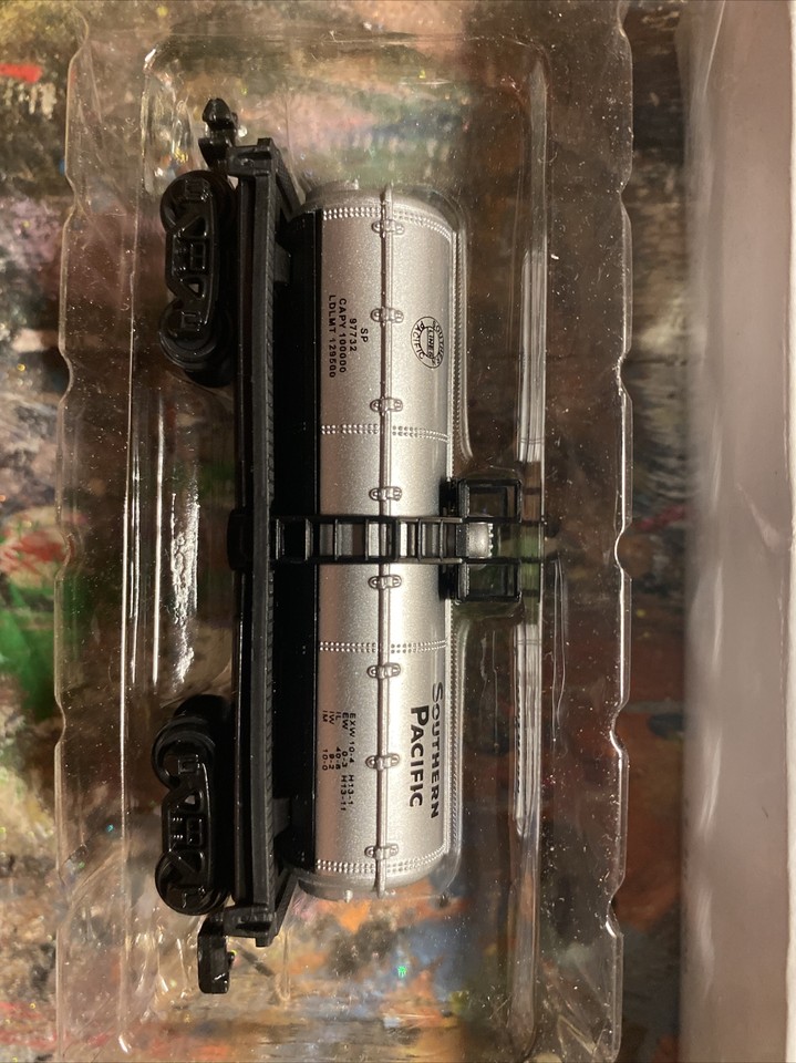 Southern Pacific Tank Car train N Scale 3.5” 97732 Replica Plastic Toy ...