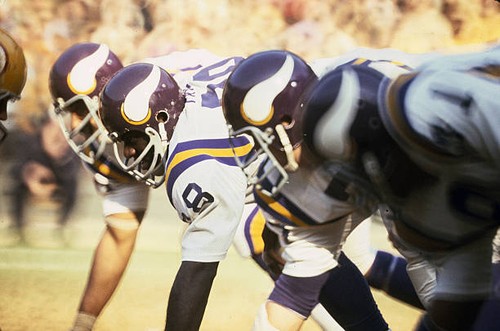 Defensive Tackle Alan Page Of The Minnesota Vikings NFL OLD PHOTO | eBay