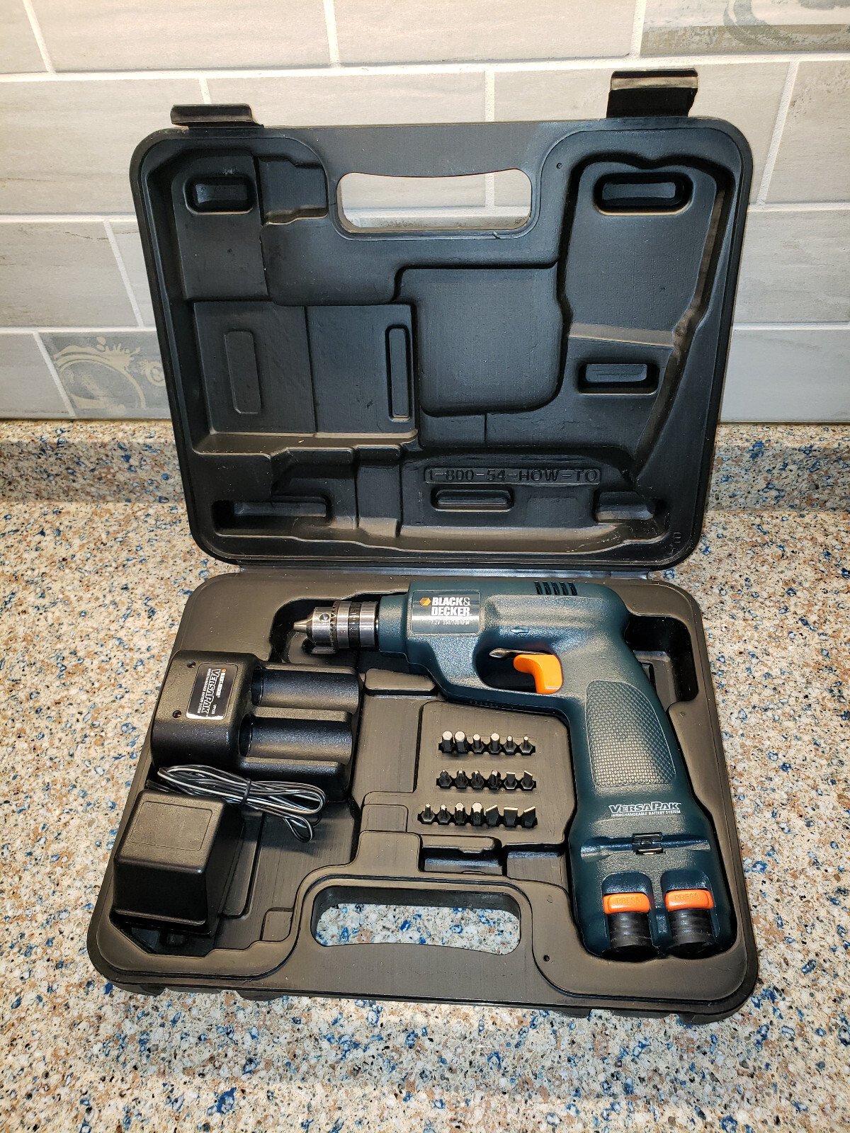 EXCELLENT UNUSED Black & Decker VersaPak Drill Driver VP820 cordless 7 ...