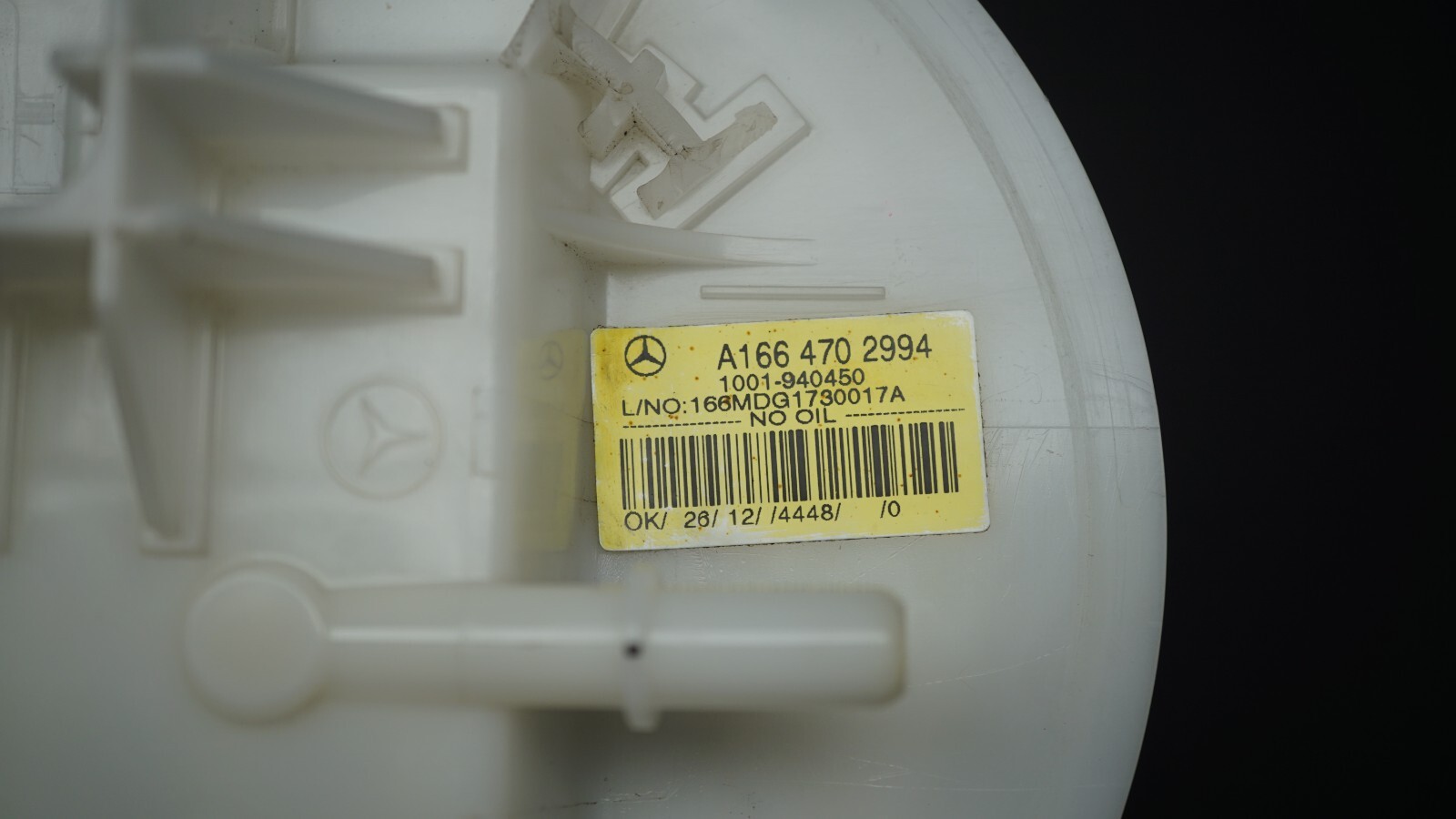 OEM MERCEDES BENZ W166 X166 3.0 DIESEL FUEL PUMP IN TANK SENDER UNIT ...