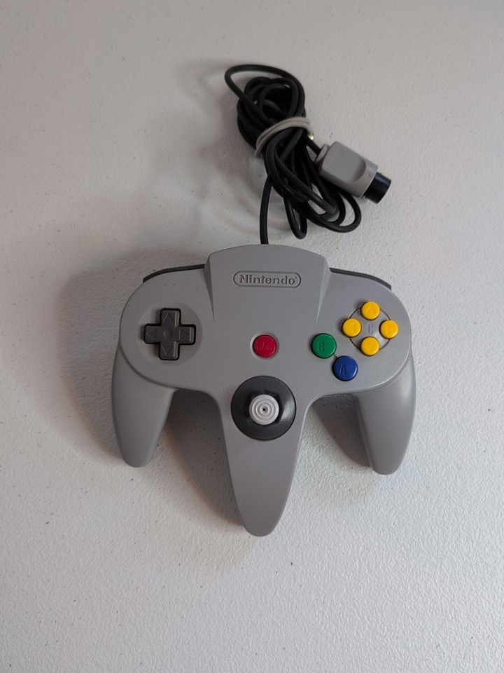 Nintendo 64 Home Video Game Console Bundle With Controllers & Games ...