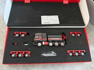 Conrad 1:50 Mammoet Mercedes-Benz Actros SLT 8x4 + 10 axle Goldhofer ...