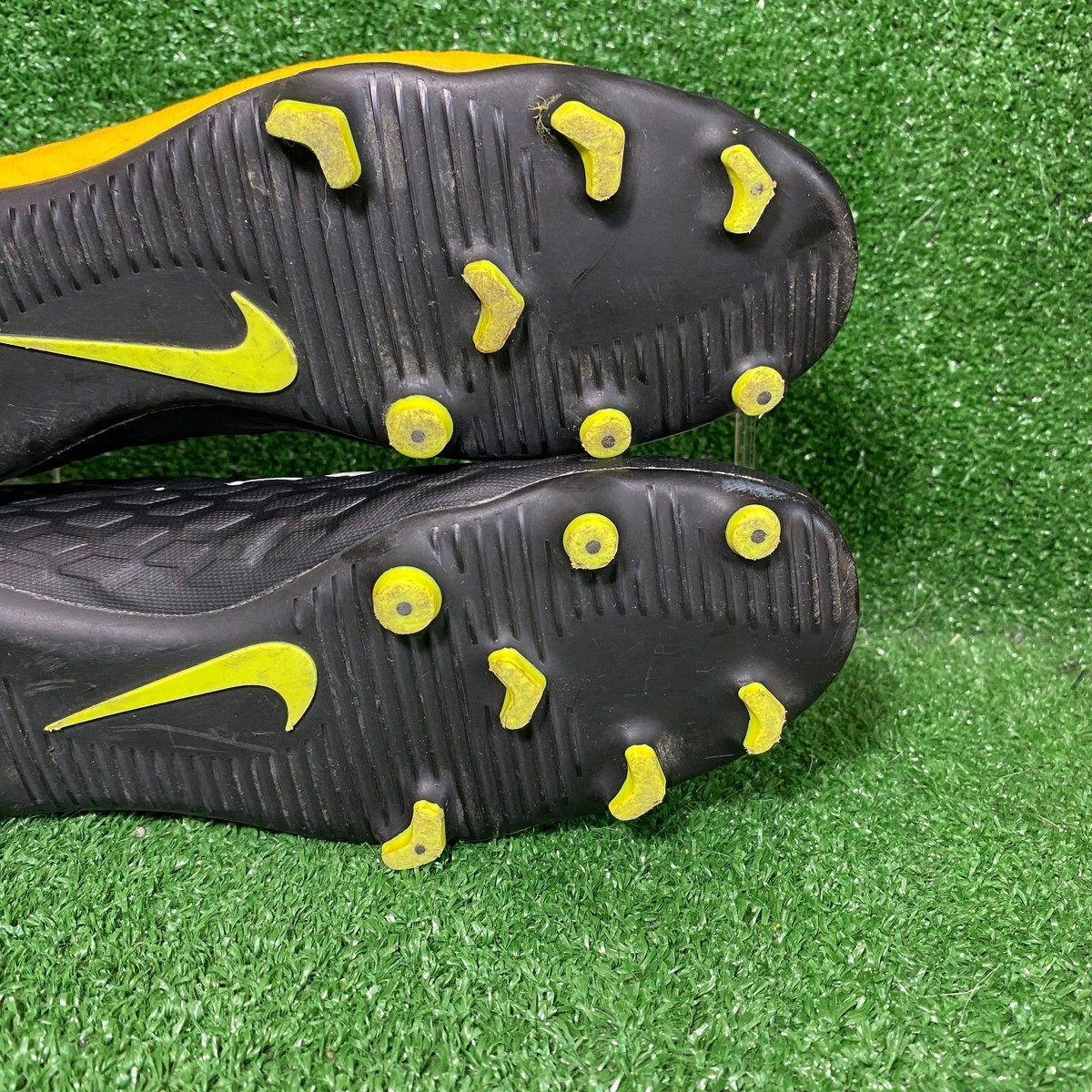 Hypervenom Green Neymar