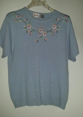 *TAN JAY Sweater/top/pullover- Light Blue- Embroidiered Flowers short ...