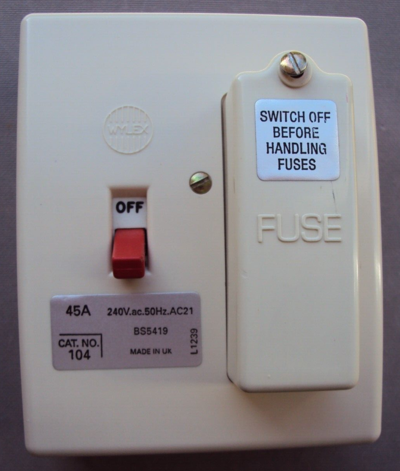 WYLEX 104 45A 1 WAY CONSUMER UNIT AC21 SWITCH FUSE BOX WITH 45 AMP FUSE ...