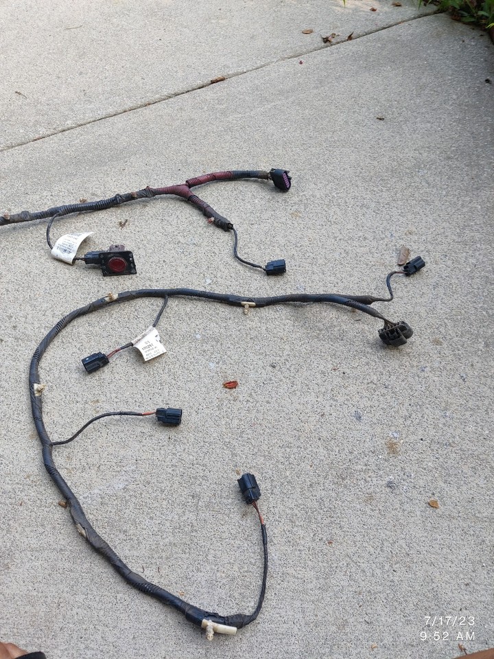2006-2011 CADILLAC DTS front BUMPER PARK ASSIST SENSOR & WIRE HARNESS ...