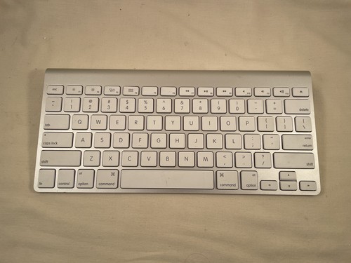 Mac A1314 Wireless Bluetooth Apple Magic Keyboard 1st Gen Silver TESTED WORKING EBay