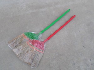 Vietnamese soft fan straw broom with plastic tube handle (chổi lúa) 41 ...