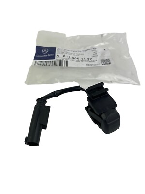 Genuine Mercedes-Benz OEM Heated Windshield Wiper Nozzle 211-860-11-47 ...