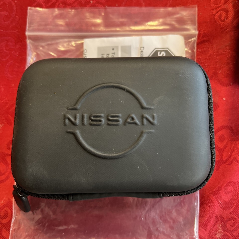 Genuine Nissan USB Charging Cable Set T99Q7-6SA3A NEW OEM LIGHTNING ...
