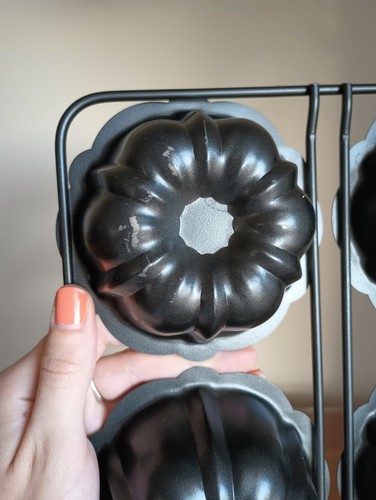 Norpro Mini Fluted Cake Pan, Non-stick 6 Linking Pans Recipes Included ...