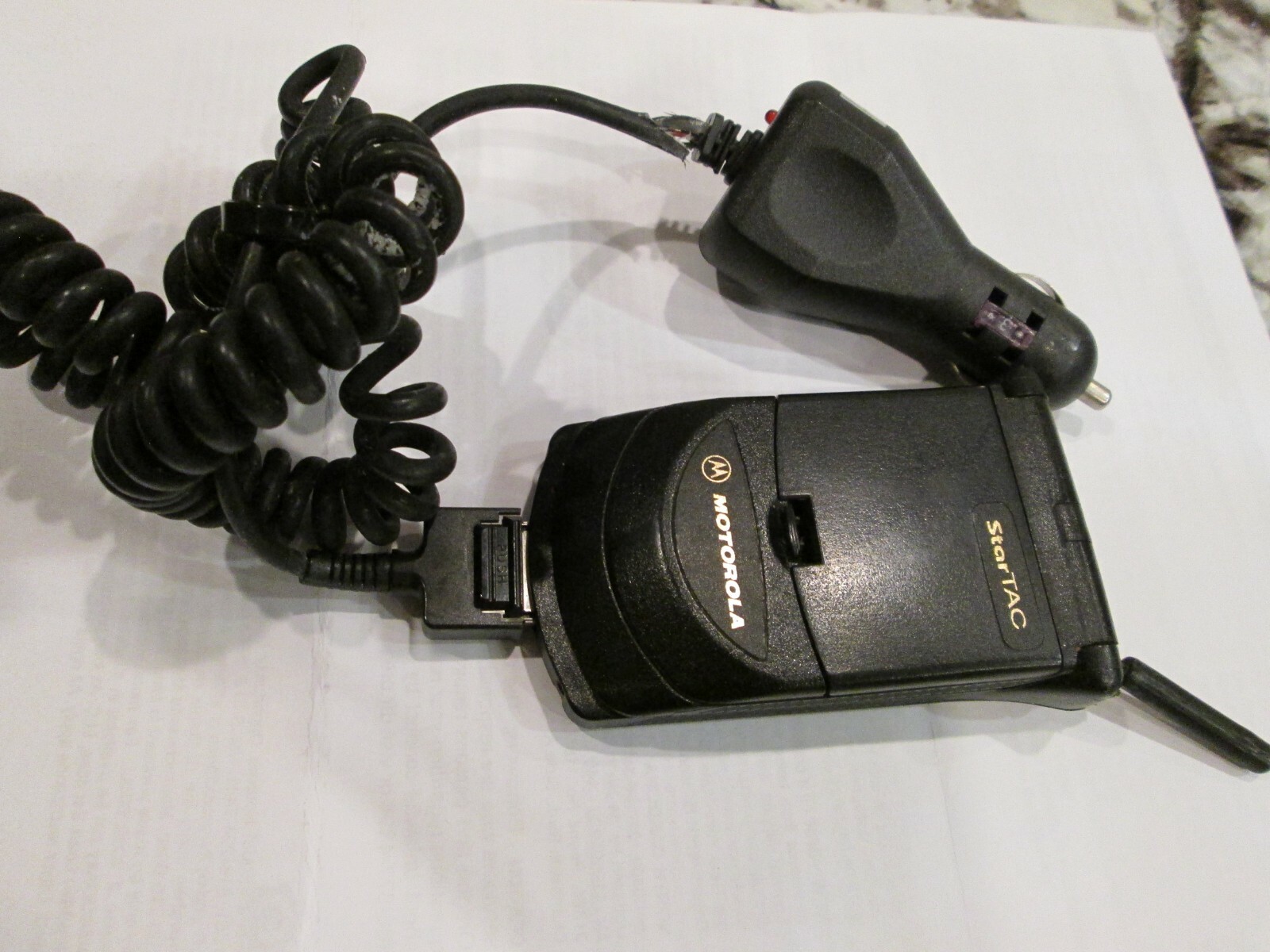 StarTAC Motorola Vintage Mobile Flip Phone W/ Phone Car Charger ...