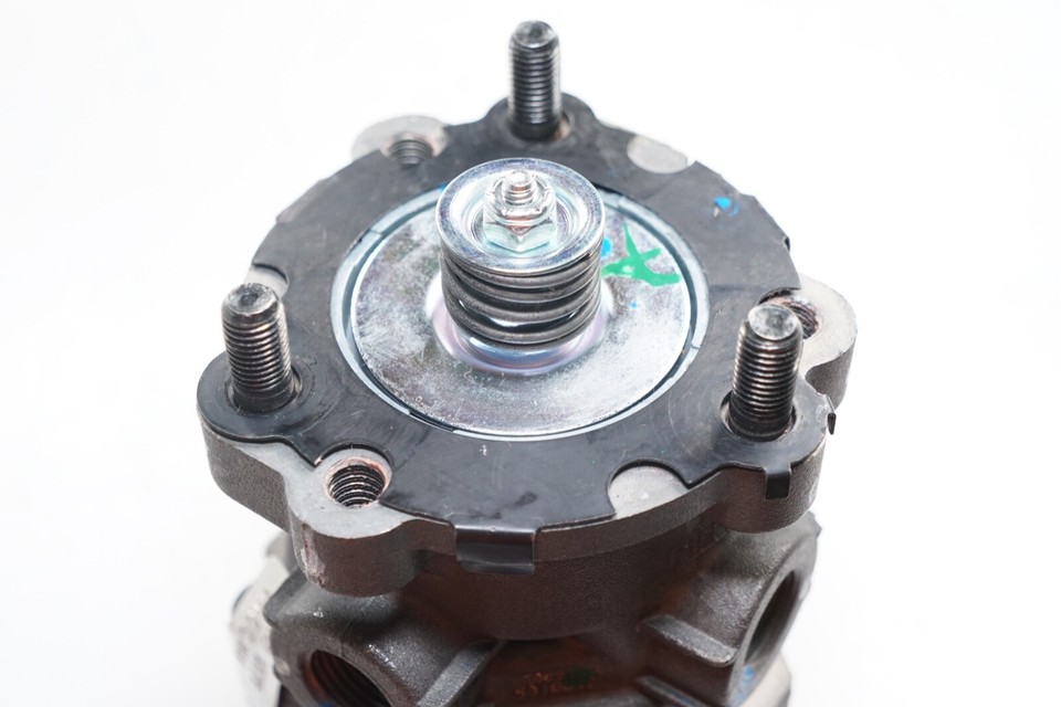 New Genuine OEM Kenworth G90-1092-1 BENDIX DUAL BRAKE FOOT VALVE ...