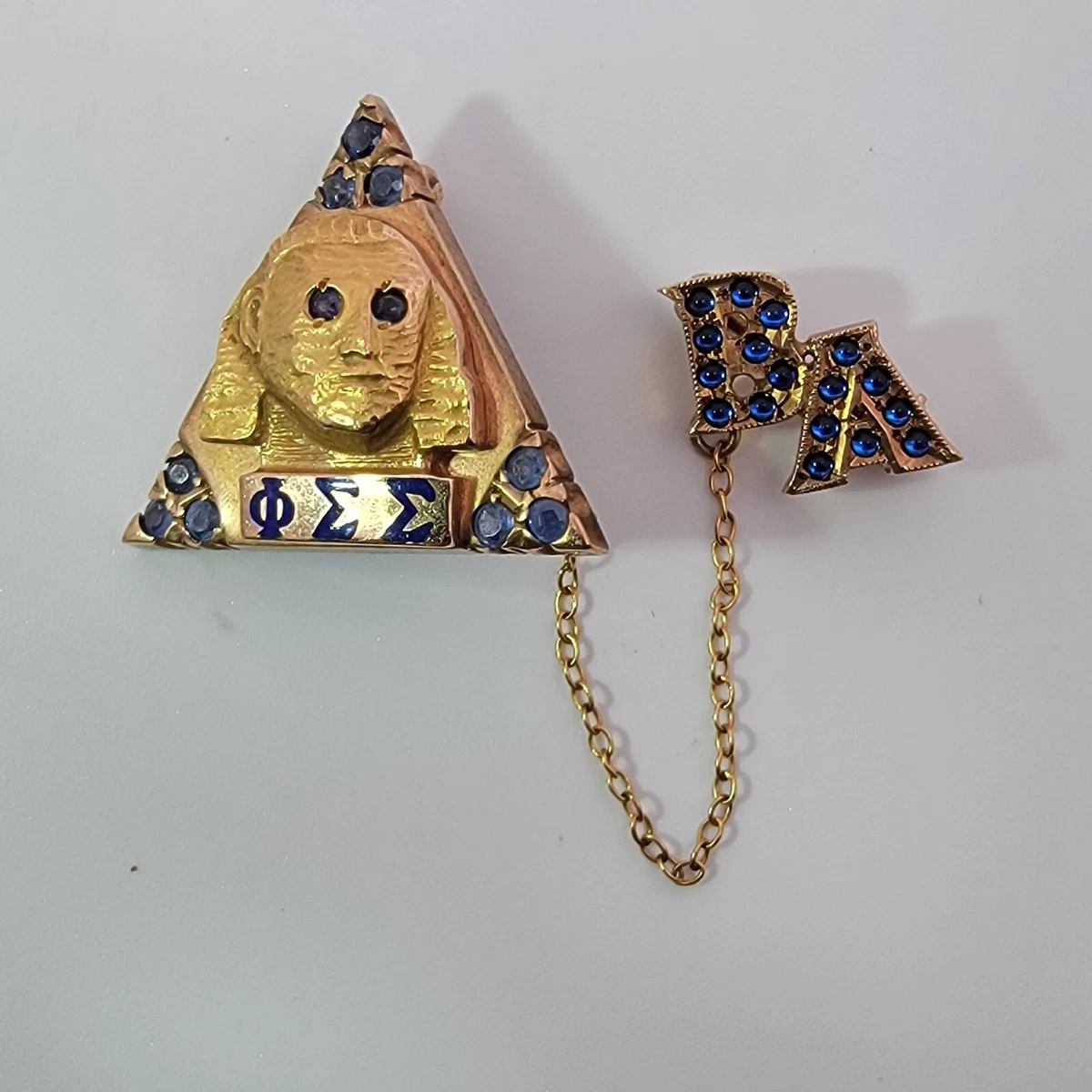 Phi Sigma Sigma Badge