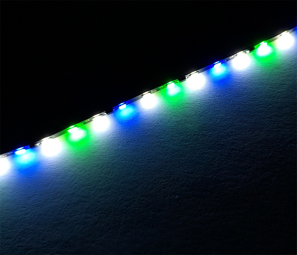 MoBa 12V LED Band Lichterkette 1,6mm schmal 20cm lang 39 LEDs Kirmes ...