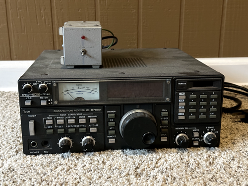 ICOM IC-R7000 HF, VHF, UHF wide band communication receiver with input ...