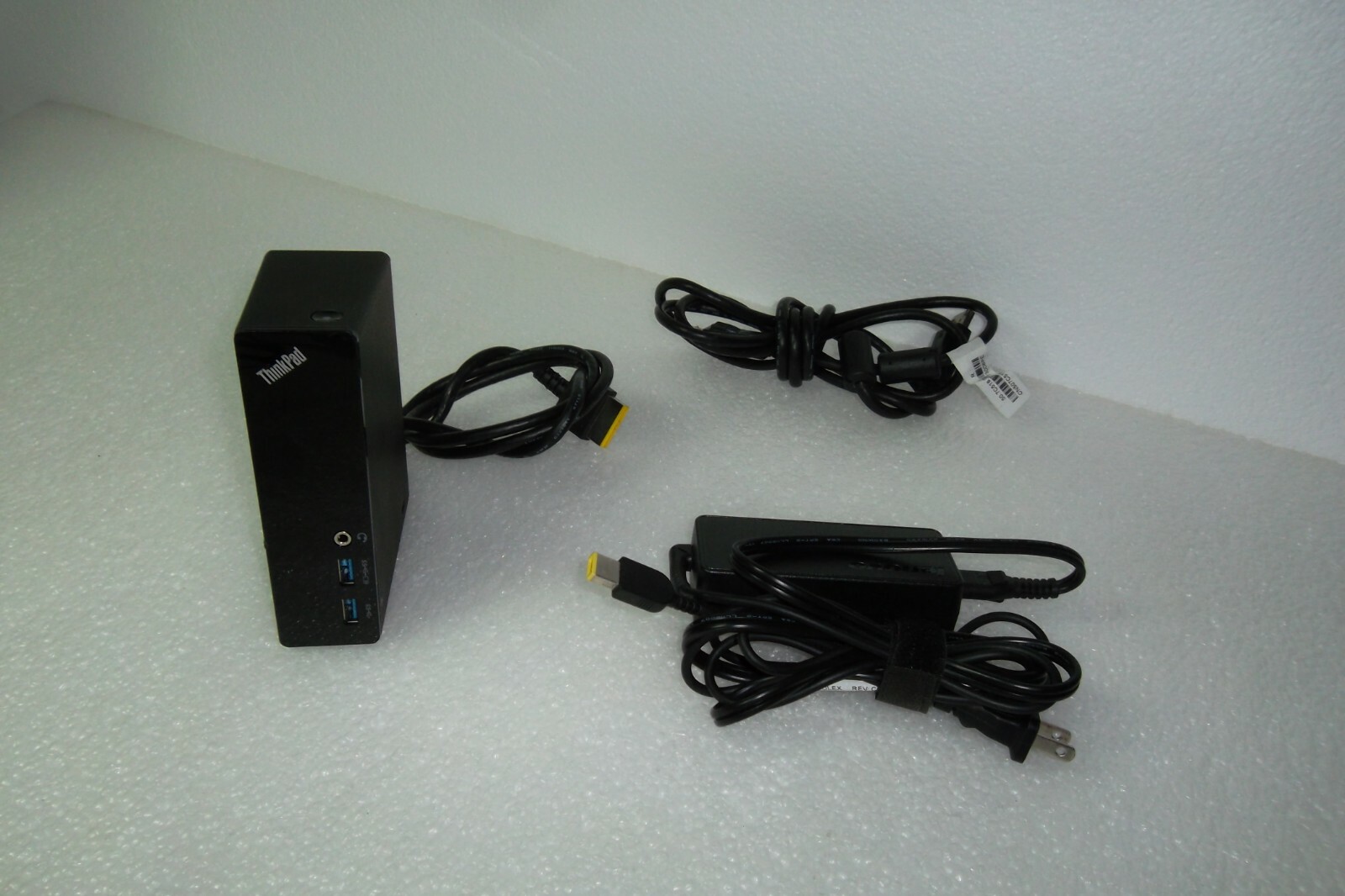 Lenovo ThinkPAD OneLink Pro Dock 20V DU9033S1 03X6867 ADLX90NLC2A w/90W ...