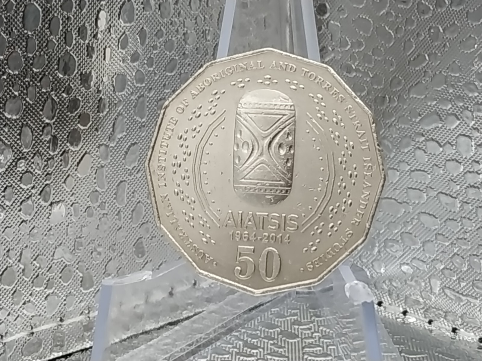 🔥 2014 AIATSIS 50 Cent Coin-50th Anniversary Commemorative Australian ...