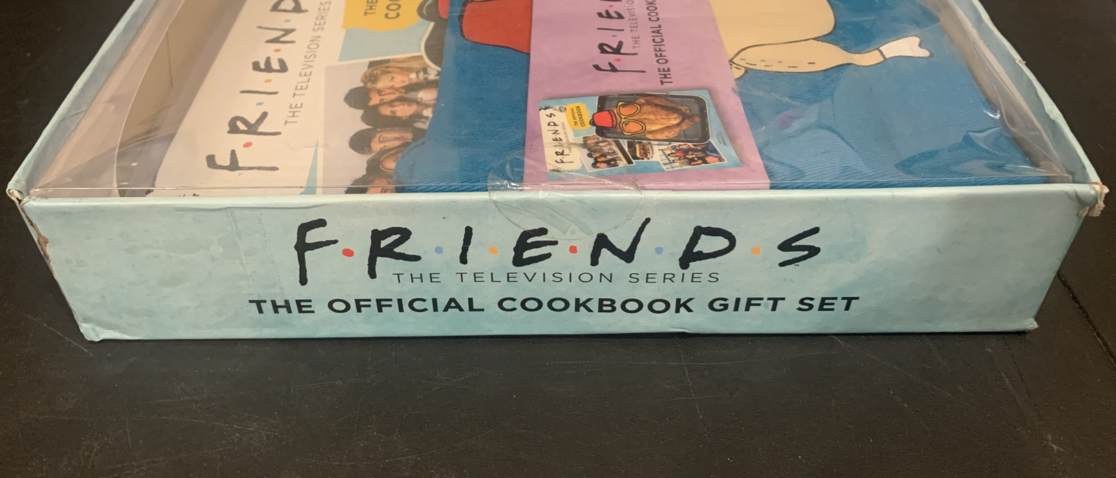 Friends The Official Cookbook Gift Set with Apron | eBay