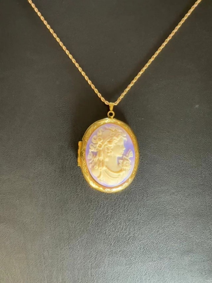 Purple Portrait Cameo Locket Pendant Gold Tone Retro Locket Photo ...
