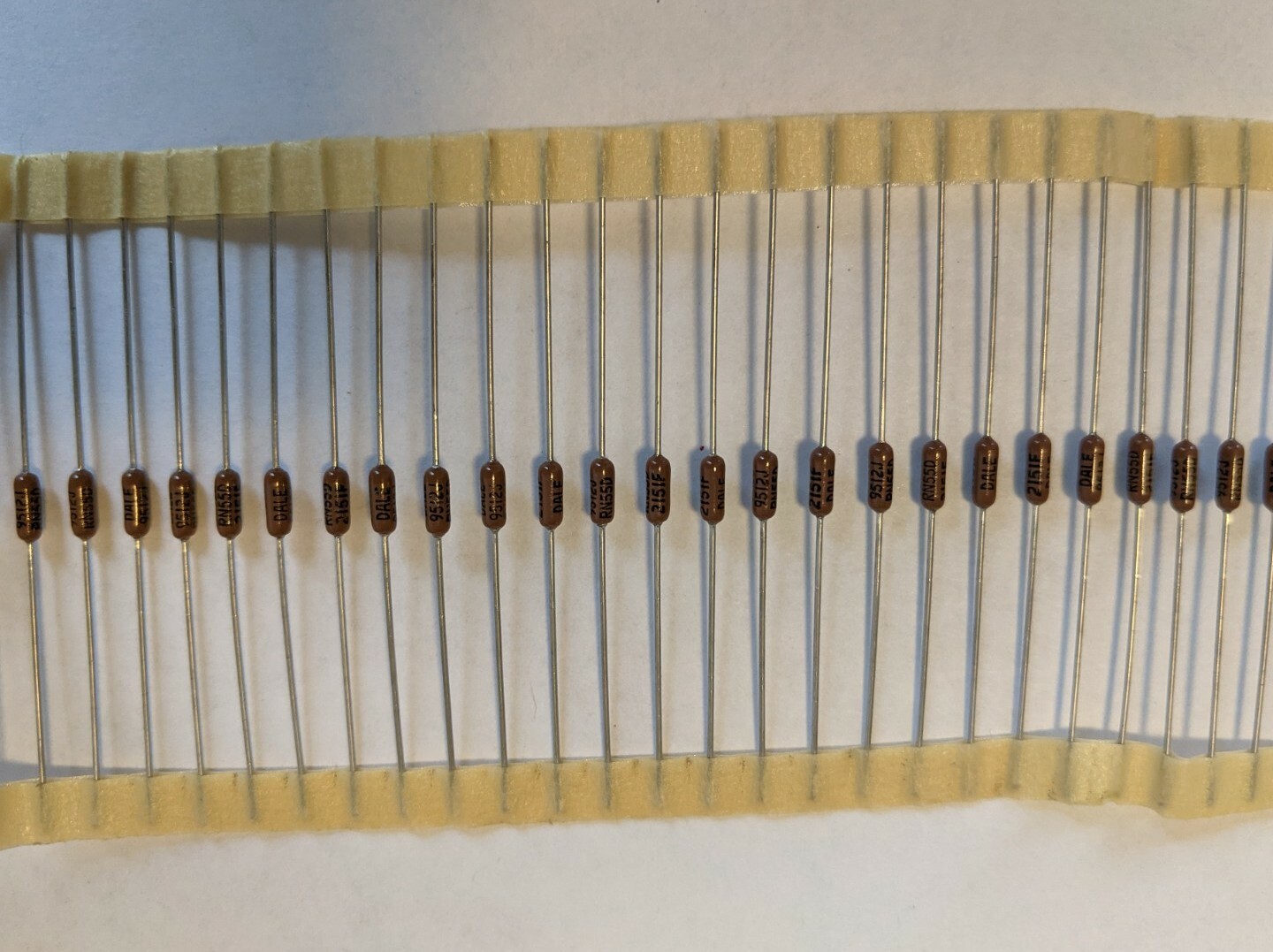 50pcs Vishay Dale RN55D 2.15K 1% Resistors | eBay