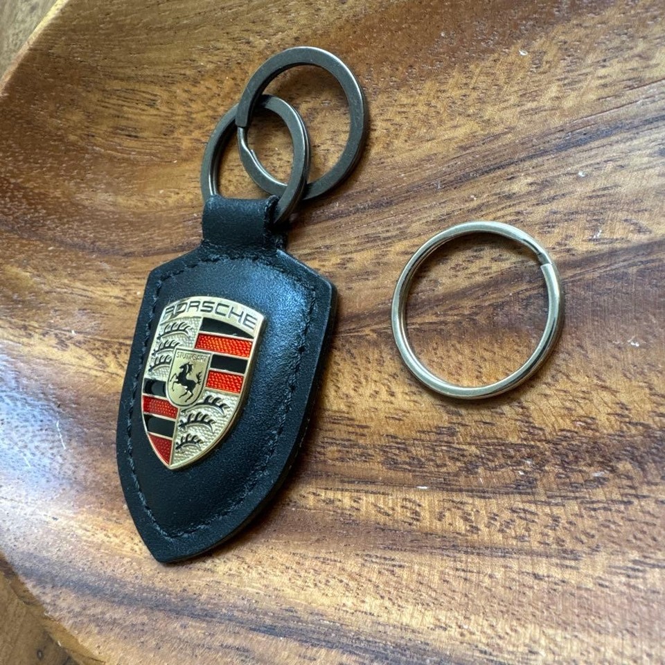 [Import duties included] Porsche Genuine Keychain Turbo Knight Pepita ...