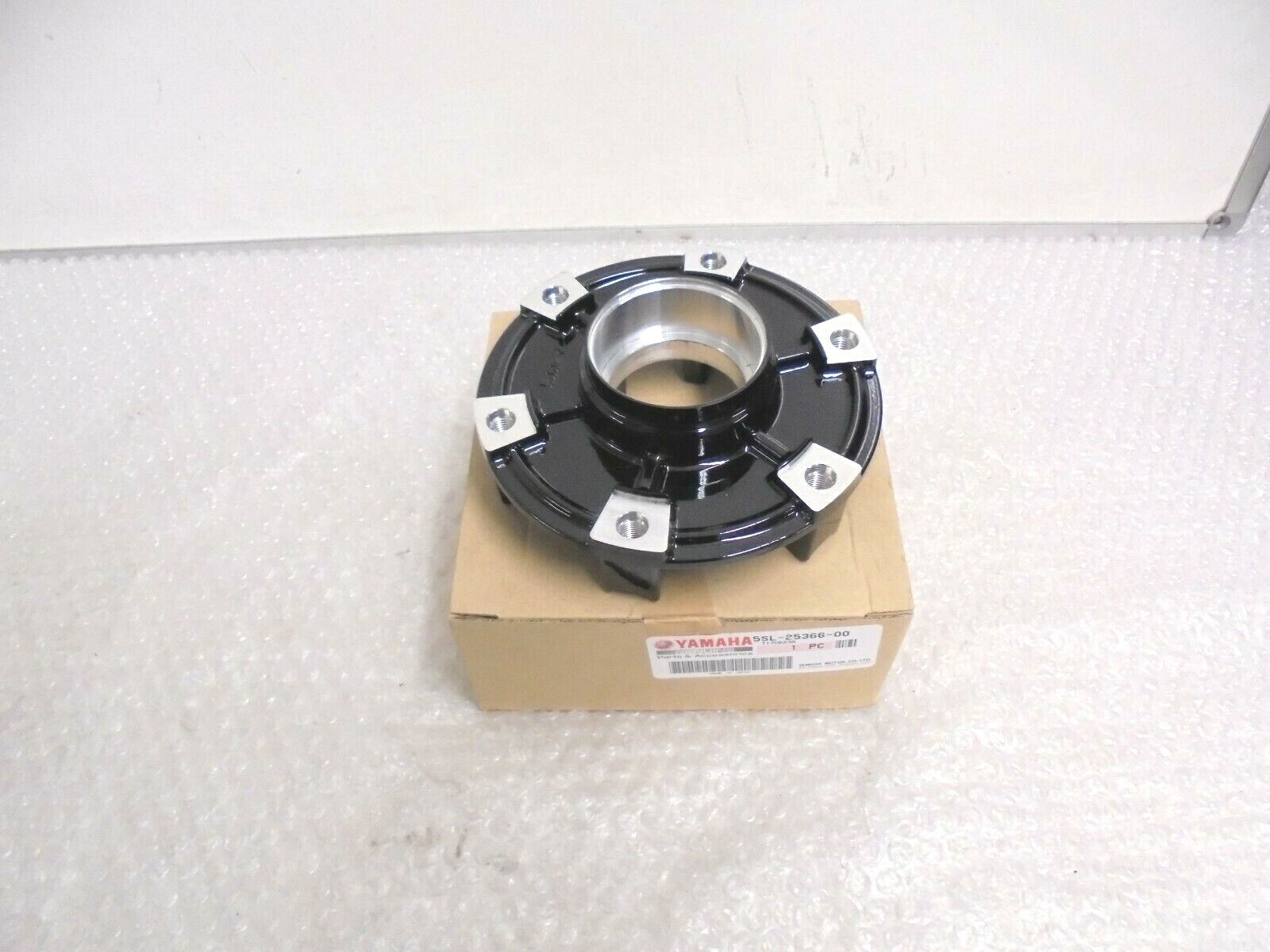 Yamaha YZF-R6 YZF-R1 FZ6 Rear Wheel Clutch Hub / Sprocket Carrier 5SL ...