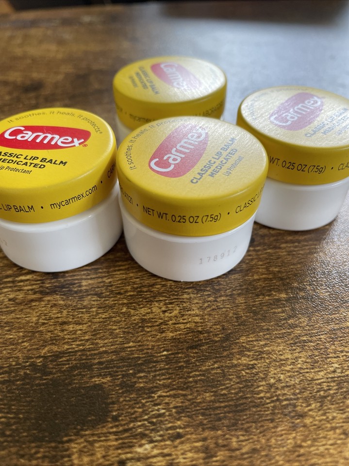 4 Pack Carmex Classic Medicated Lip Balm Jar, Original, 0.25 oz ...