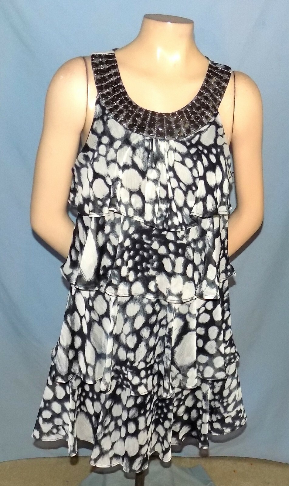 Awesome & Chic Studio I Tiered Black Print Dress Size… - Gem