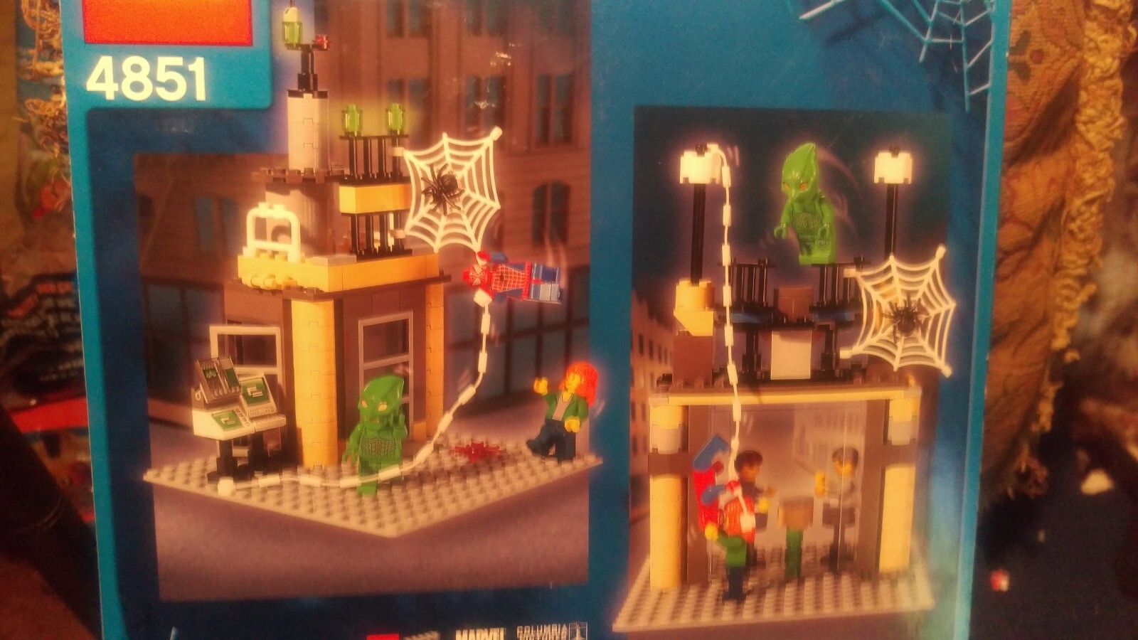 LEGO Spider-Man: Spider-Man and Green Goblin-The Origins (4851) for ...
