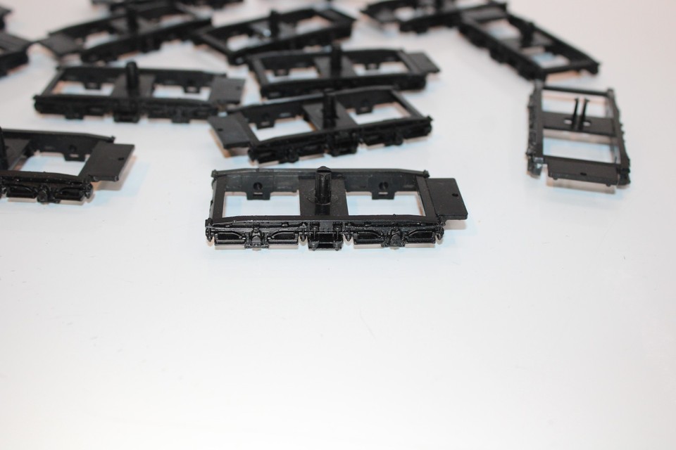 Replica 3023E OO GWR/BR Collett Coach Bogie Frames x 14 - No Wheels or ...