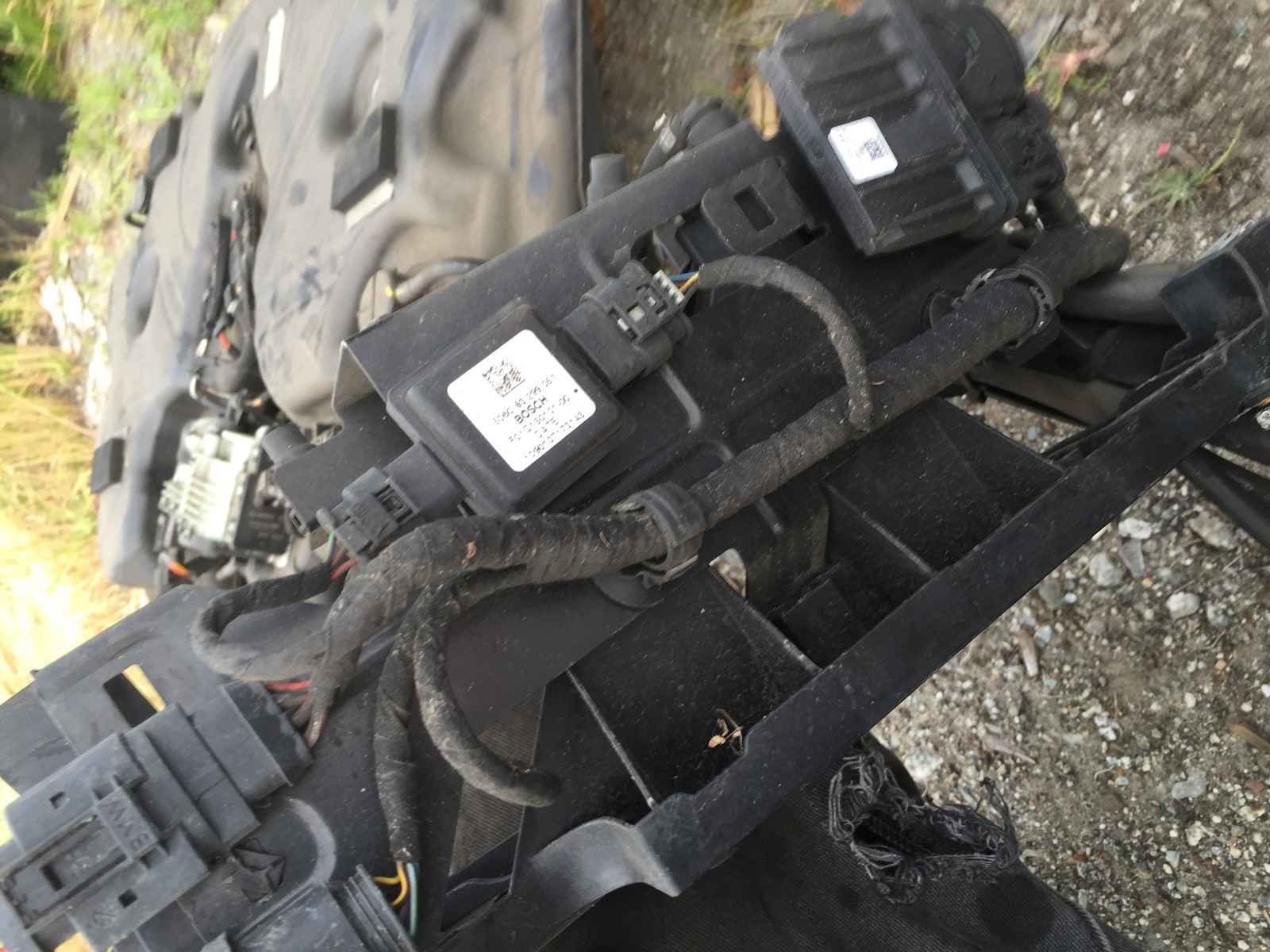 BMW E90 335d Diesel DEF SCR tank container filler supply module ...