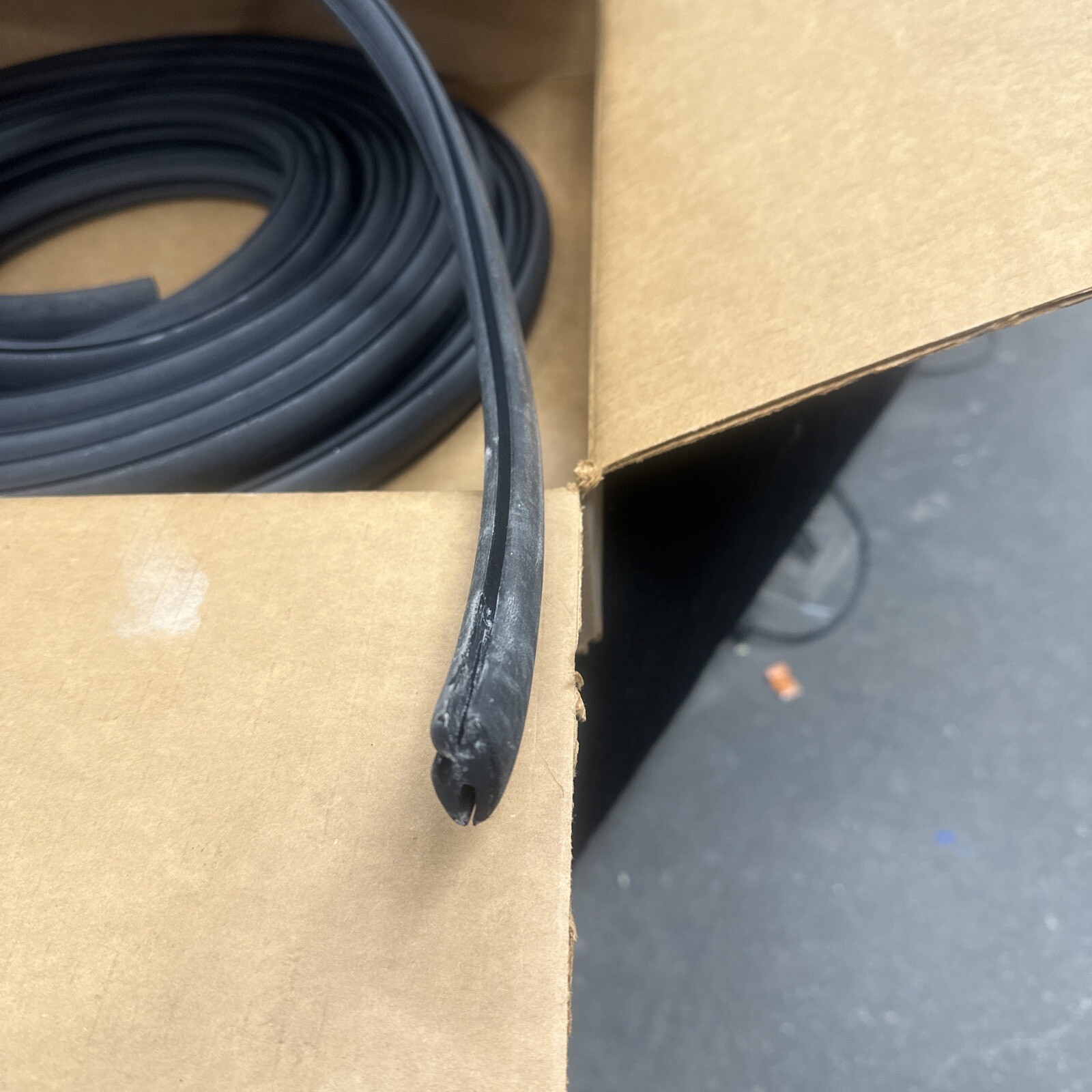 Window Locking Gasket Fits 3/16 Glass 1/8” Panel Edge Two Piece Locking ...