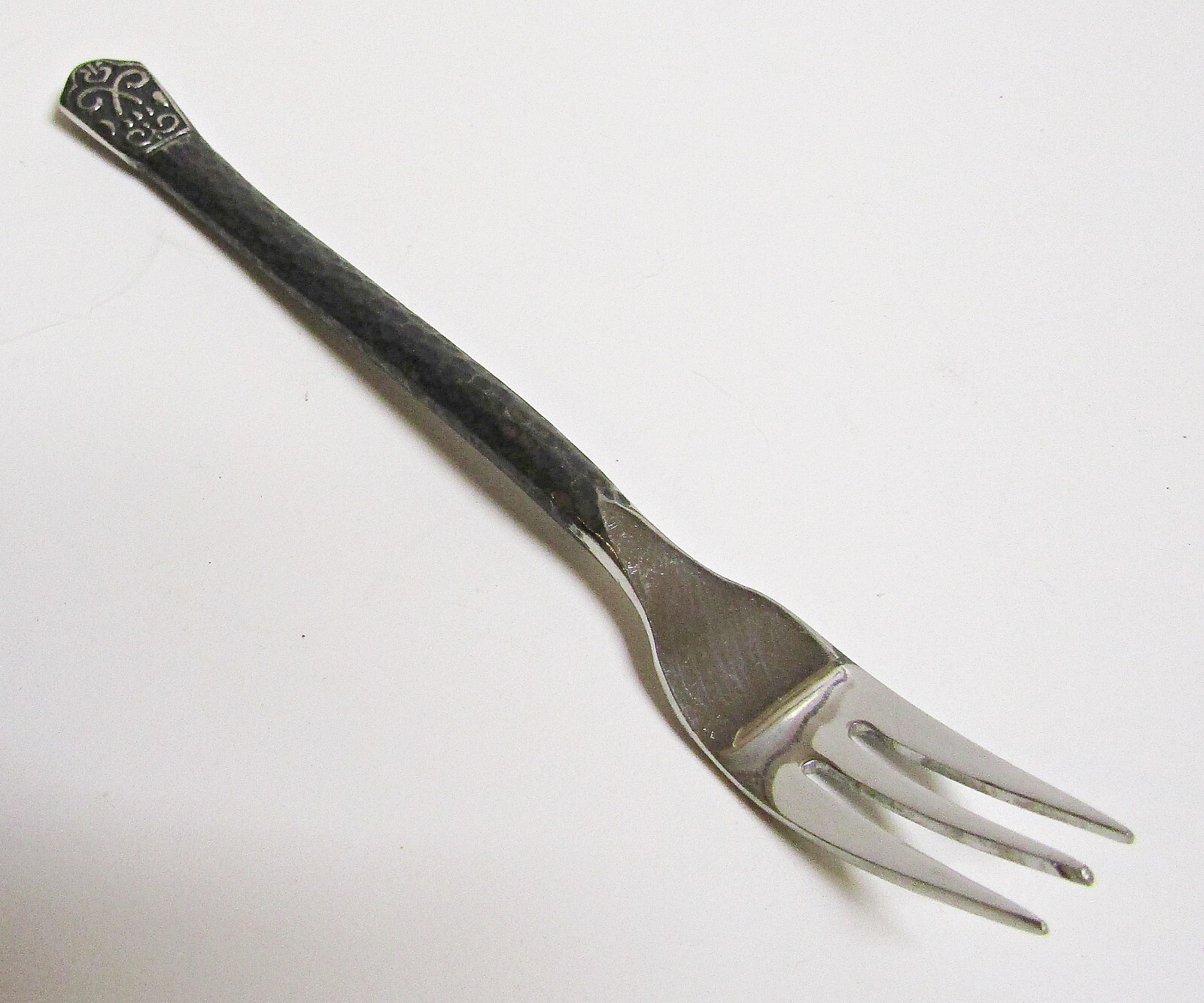 Gourmet Settings AVALON Stainless Hammered GS 18/10 Silverware Flatware ...