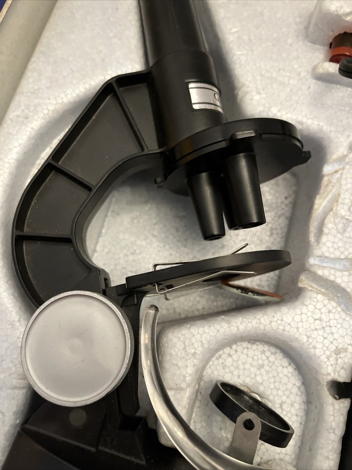 VINTAGE 1960-70s GILBERT MICROSCOPE & LAB SET METAL BOX MICROSCOPE ...