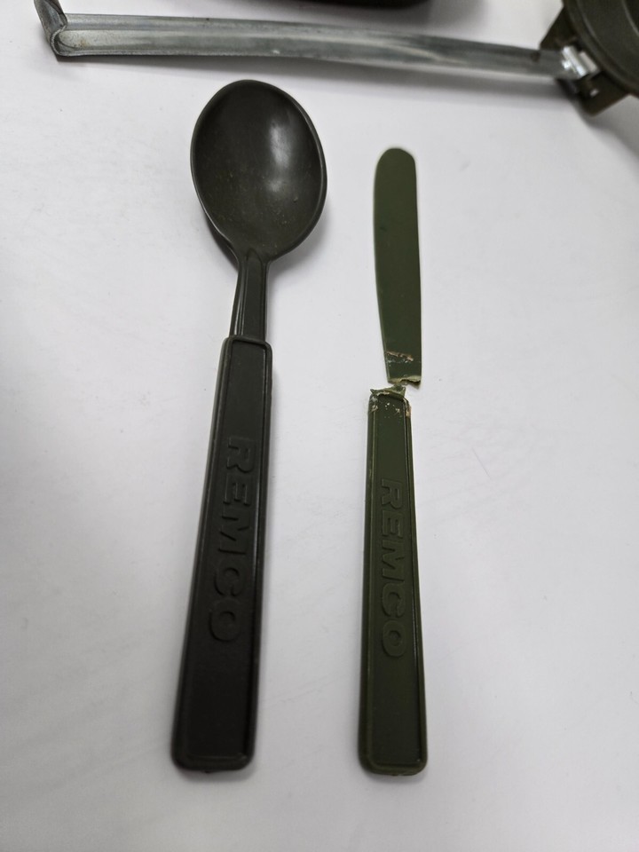 Vintage Vietnam War US Marines Remco USMC Plastic Mess Kit Boy Scout ...